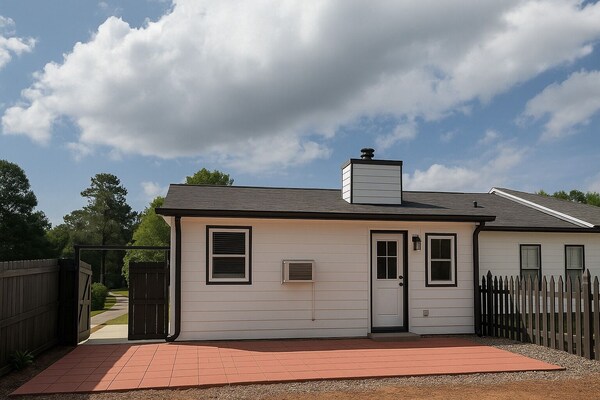 Private 1br/1b/kitchen Guesthouse With King Bed In Lawrenceville, Sleeps 3 - Lawrenceville, GA