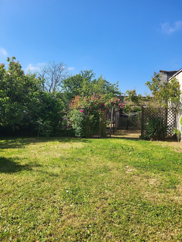 Gite Le Chai Sleeps 7 - Loire Valley
