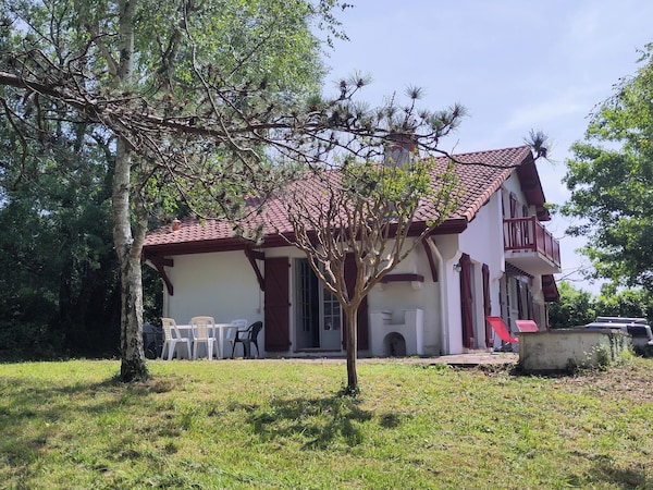 House For 10 People - Sare