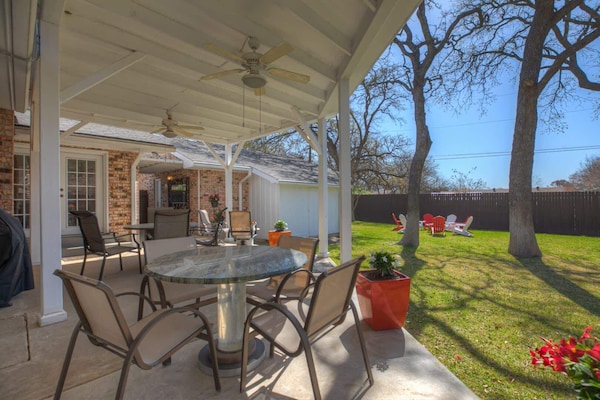 Candlelight Cove - Fire Pit & Close To Main - Fredericksburg, TX