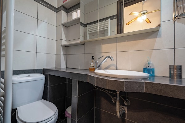 Top-floor Apt With Private Patio- Nea Ionia By μρS - Ано-Льосия