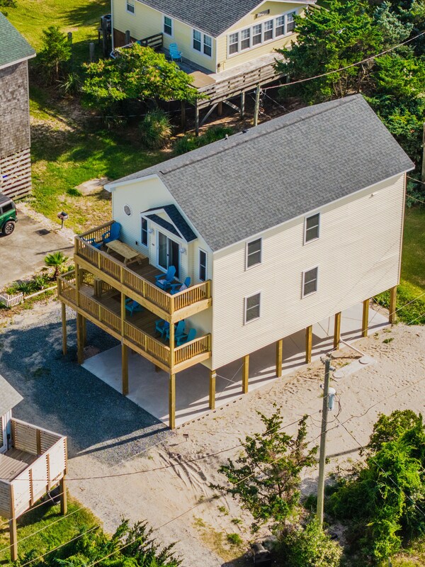 4-bedroom House In Serene Avon With Ocean View! Book Your Getaway Now - Outer Banks, NC