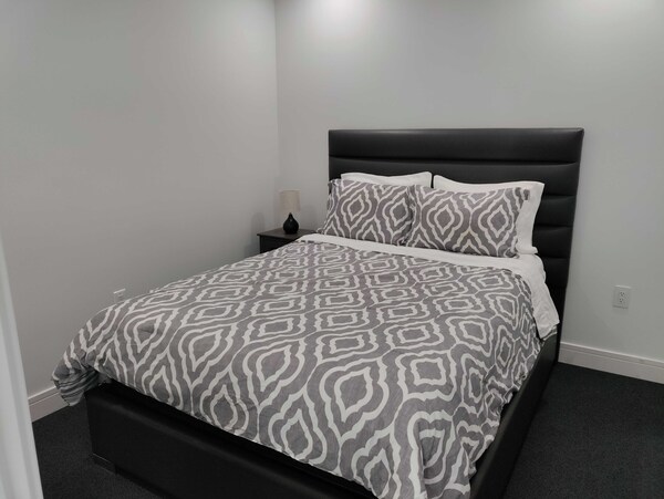 Amber Suite: Two Bedrooms W/ Lake View - Finger Lakes, NY