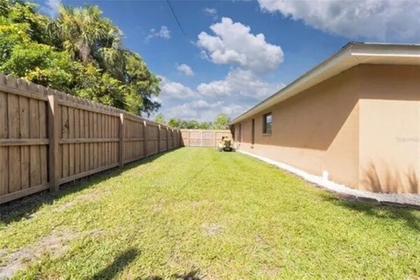 30 Day Rental Min 3br 2ba Pool/spa Home Full Privacy Fence - Port Charlotte, FL