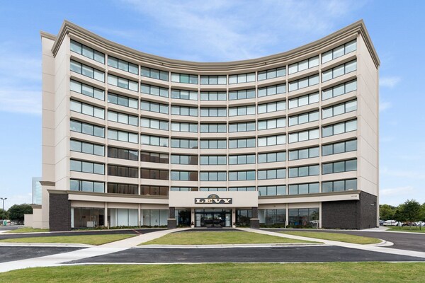 Lodgeur | Sleek Studio Near Galleria | Upper Kirby - Houston, TX