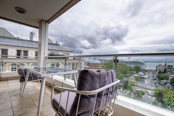 Bosphorus View With 3 Large Bedrooms With Wifi, Ac, Elevator - Zeytinburnu