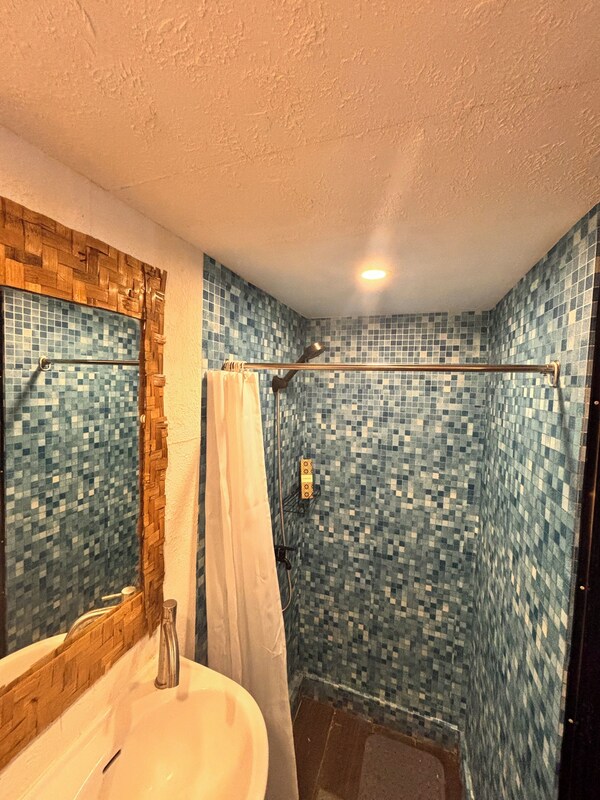 Cozy 1-bedroom Resort With Wifi, Ac In Enjoyable City Of Santa Rosa - 