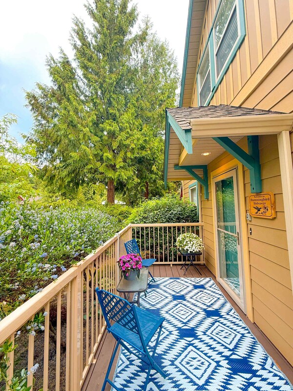 Oceanside Resort: 3 Bed/2 Bath With Pool & Hot Tub - Parksville