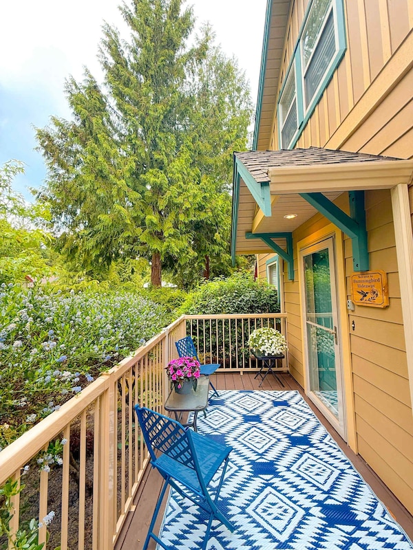 Oceanside Resort: 3 Bed/2 Bath With Pool & Hot Tub - Parksville