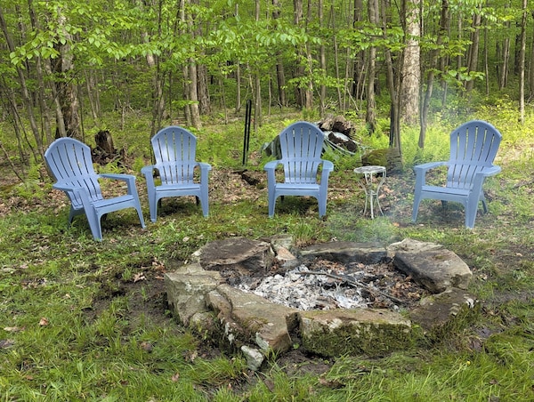 Top Of The Mountain  Deck  Grill  Fire Pit- Dog Friendly With New A/c! - Ligonier, PA