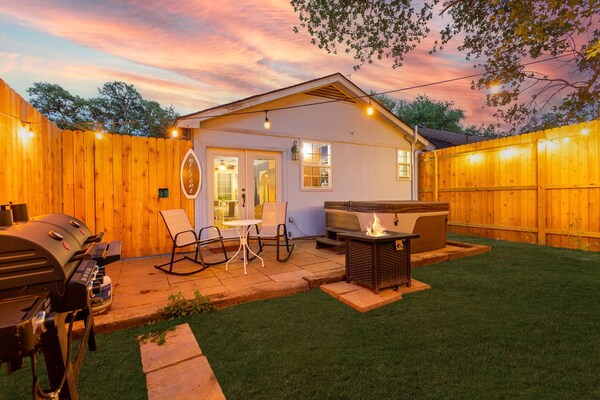 Spacious Ranch Getaway With Hot Tub & Pool - Johnson City, TX