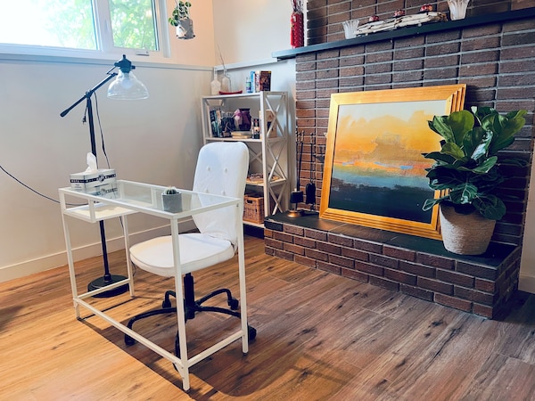 Fabulous 2-bedroom House With Wifi In Calgary - Calgary
