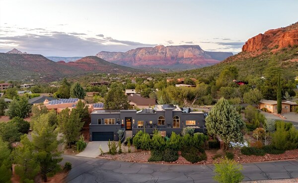 Luxe 5 Bed Sedona Sanctuary With Panoramic Views - Sedona, AZ