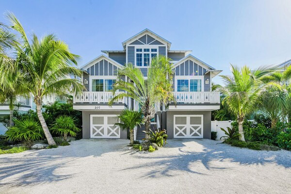 Pineapple Paradise~water Slide/ Heated Pool & Spa! - Anna Maria, FL