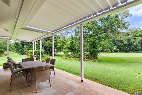 3 Bedrooms / 2 Bathrooms / Wifi / Air-conditioned - Port Douglas