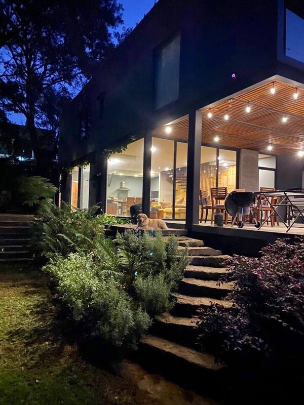Escape To Valle: Vista, H. Pizzas, Jacuzzi And Firepit (Pet Friendly). - Valle de Bravo