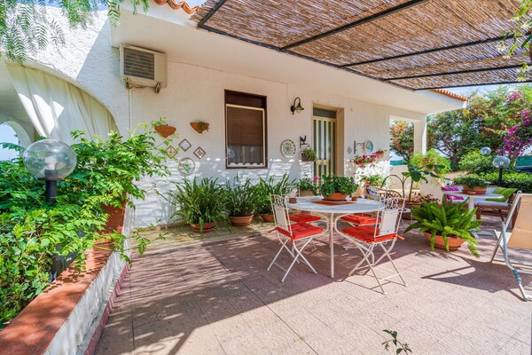 Holiday Home 'Il Villino Di Cetty' With Private Pool, Wi-fi And Air Conditioning - Syracuse
