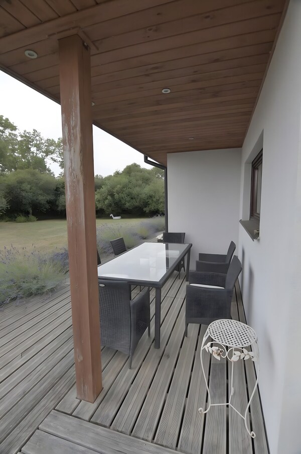 Holiday Home 'Belle Maison Familiale De Kerscaven' With Private Terrace, Private Garden And Wi-fi - Guilvinec