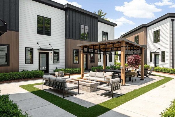 Hamilton Place | Bayside Building | 301 A - Traverse City