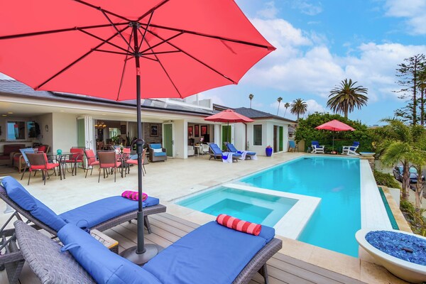 New Listing, Stunning Ocean Views And Infinity Pool With Amazing Outdoor Space - La Jolla Cove Beach, CA