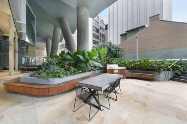 Charming 1-bedroom Apartment In Beautiful Sydney With Cityview And Balcony - Allianz Stadium