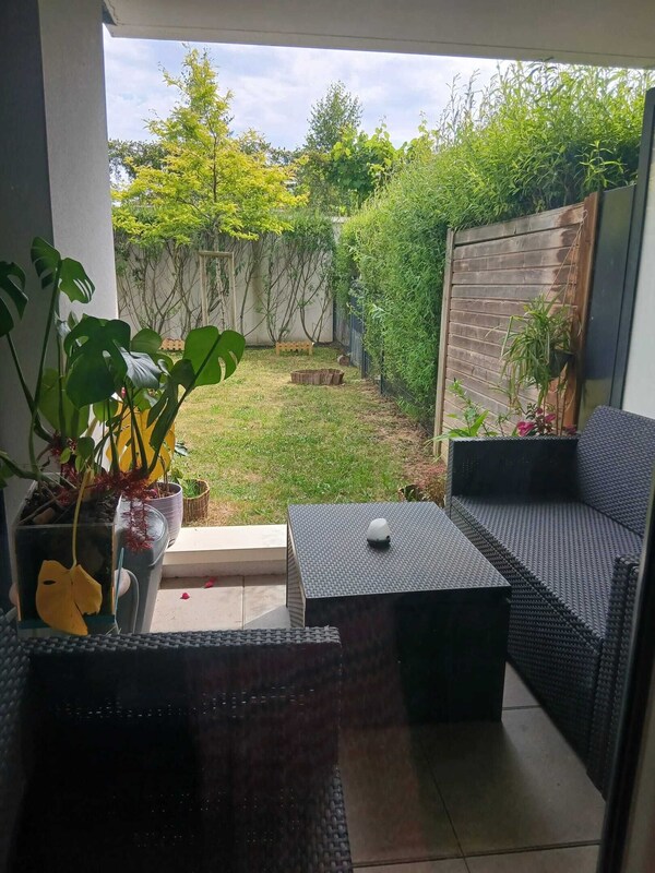 Homerez - Appartement Cosy à Caen Avec Terrasse Et Jardin - Caen