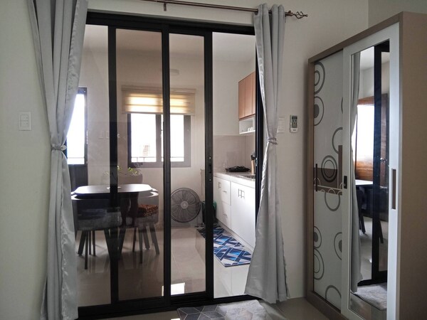 Habitación Asequible Con Cocina Completa En Calamba - Calamba