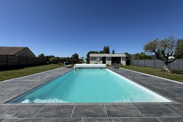 House In Changé With Private Heated Pool - Le Mans