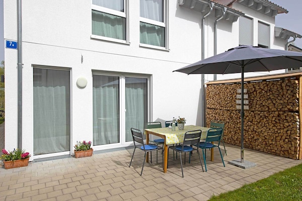 Ferienhaus Moos, Ganzes Ferienhaus Mit 3 Schlafzimmer, Max. 6 Personen - Langenargen