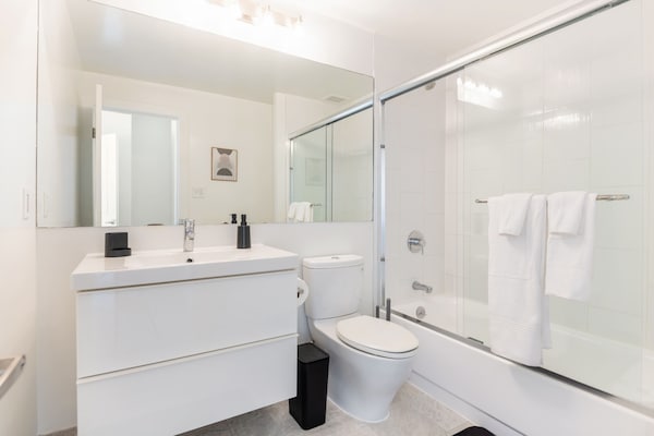 Elegant 1-bedroom Apartment In Central Sf Wifi + Fitness Amenities - San Francisco, CA
