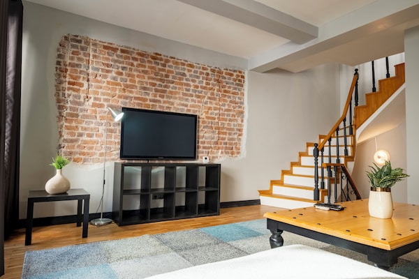 4-bedroom Apartment With Private Terrace, Ac And Wifi - Bakırköy
