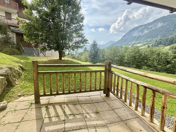 Appartement 3 Pièces à Flumet Pour 6, Terrasse Et Parking - La Giettaz