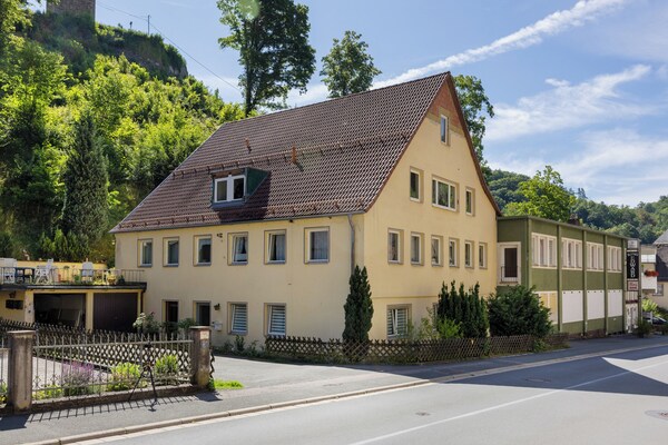 Ferienwohnung 'In Bad Berneck' Mit Gemeinschaftsterrasse Und Wi-fi - Bad Berneck im Fichtelgebirge