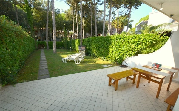 Ferienvilla Mit Garten In Lignano - Lignano Pineta
