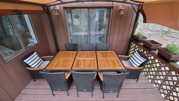 Getaway In The Hideout, Spacious 4br Hideout Home W/ Deck, Resort Amenities - Lake Ariel, PA
