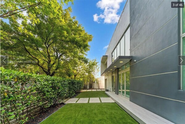 4br Luxury Posh Villa In Brickell W/rooftop Pool & City Views! - Miami Beach, FL