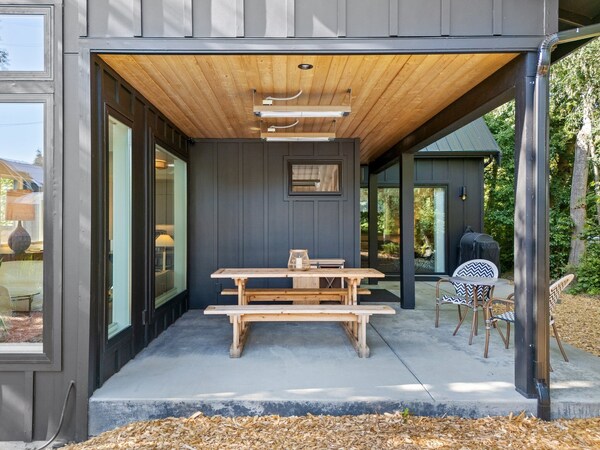 The Black Squirrel In Fairhaven: Boho-modern Home Near Trails & Town - 산후안 아일랜즈