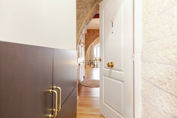 Grand & Cozy Loft With Indoor Patio In Sitges - Sitges