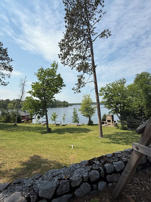 Lakeside Getaway  Spacious 3br/2ba Cabin - Minocqua, WI