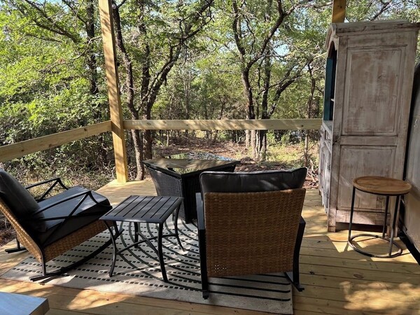 Vintage Airstream Retreat - Cool, TX