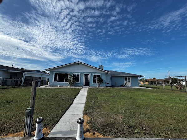 Big Soothing 3-bedroom House With Ac In Astor On The St Johns River!! - Lake George State Forest, De Leon Springs