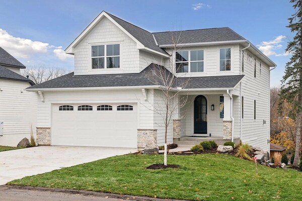 Brand New!! Luxury 5-bedroom House In The Heart Of Charming Downtown Wayzata - Maple Grove, MN