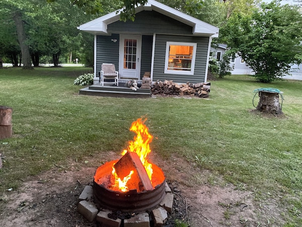 Charming 1-bedroom Cabin In Port Hope-pet Friendly - Port Austin, MI