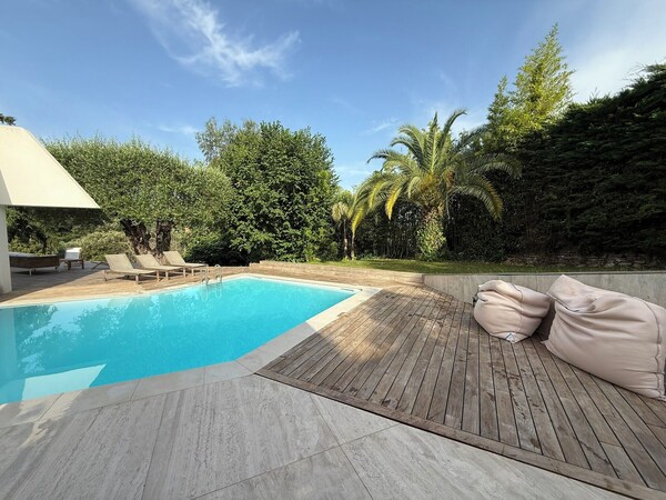 Magnificent Modern Villa - Swimming Pool - Terrace - Garden - 주엉 레 빵