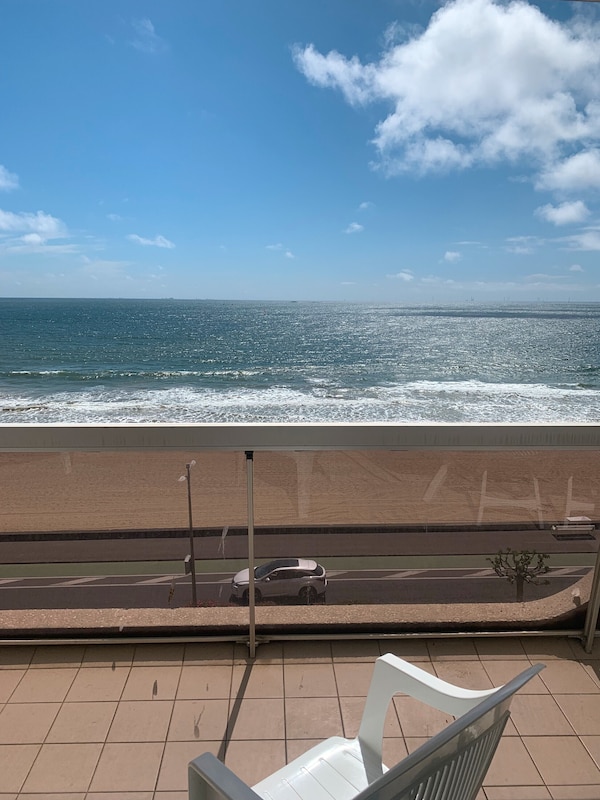 Apartment 'La Baule, T3 Les Pieds Dans Locéan' With Sea View And Balcony - La Baule-Escoublac