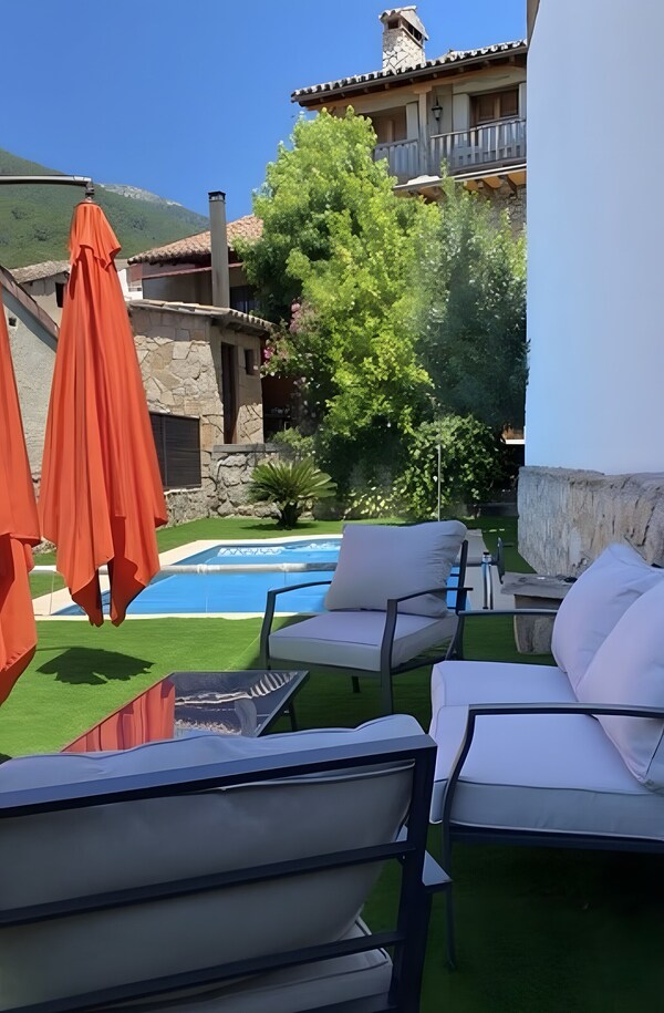 Chalet 'Tu Capricho' Con Vistas A La Montaña, Wi-fi Y Aire Acondicionado - Sotillo de la Adrada