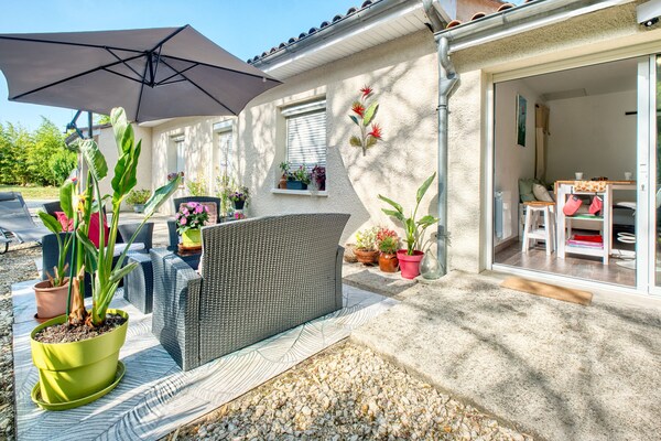 Appartement "L'oiseau Du Paradis" Avec Terrasse Privée, Jardin Privé Et Wi-fi - Ribérac