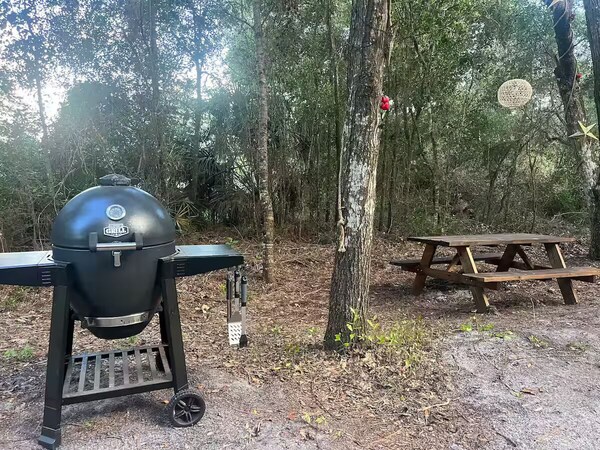Personal Campsite:  Ac, Inflatable Hot Tub, Wifi, Fire Pit, Outdoor Shower & Bbq - DeLand, FL