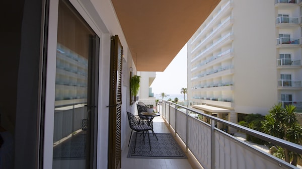 Ferienwohnung 'Apartamento Lliteras' Mit Meerblick, Wi-fi Und Klimaanlage - Cala Bona