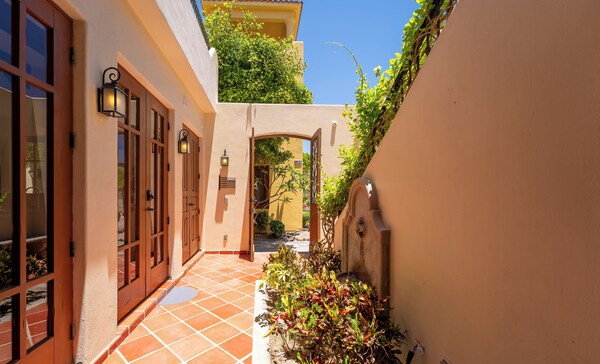 Our Exquisite 2-bedroom 2-bathroom Casa Offers A Perfect Blend Of Comfort And Convenience. - Loreto, México
